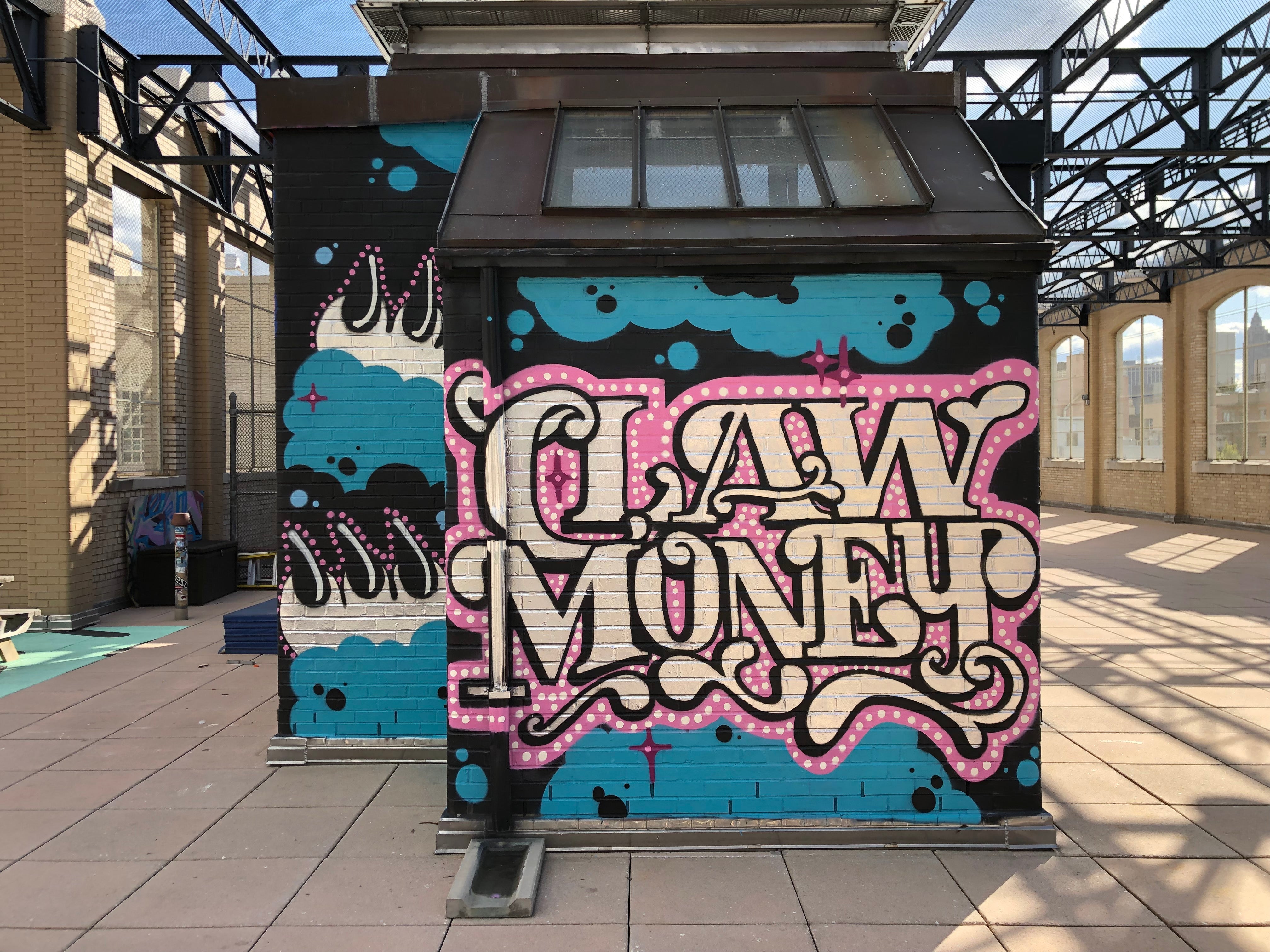 MURALS – Claw World Wide